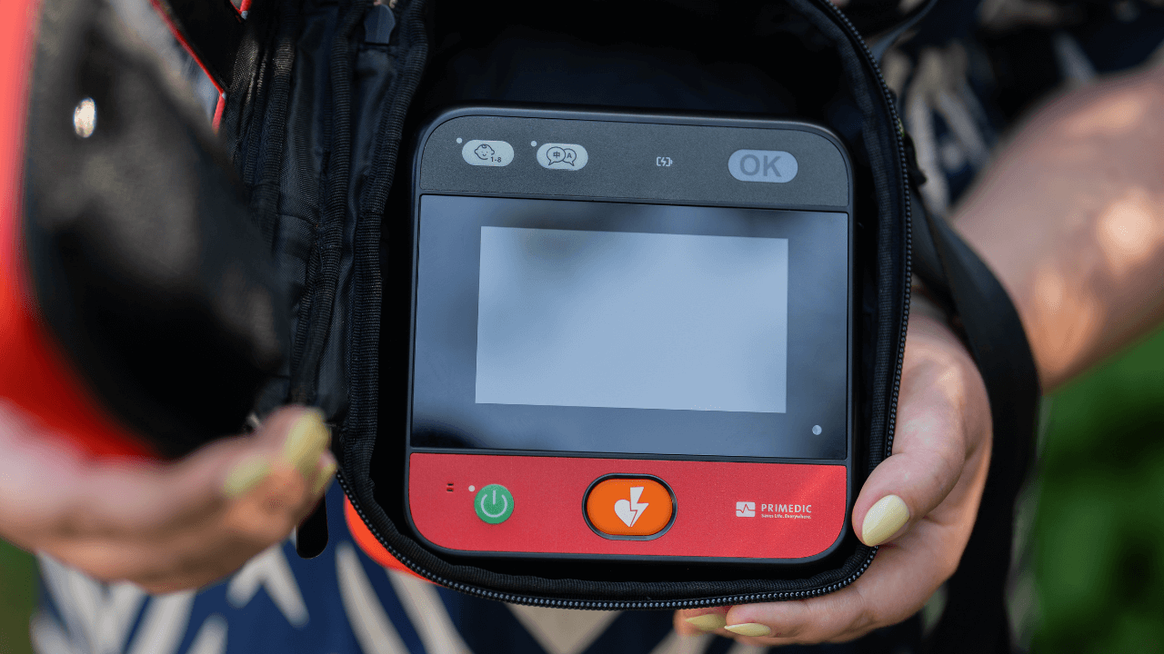 New Primedic HeartSave myPAD Defibrillator | AEDexpert.co.uk